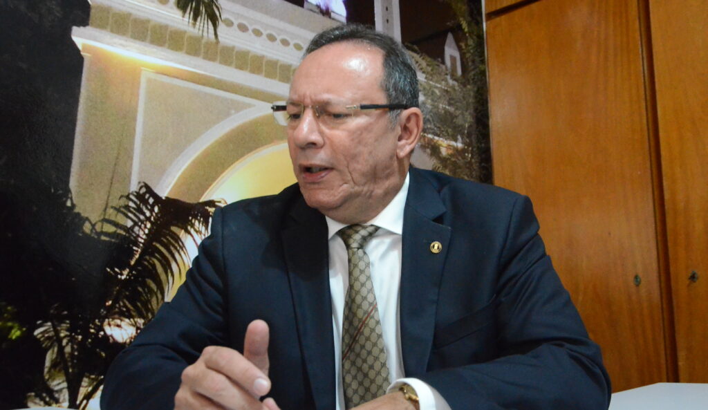 Projeto de Raniere incluirá pessoas acima de 50 no mercado de trabalho