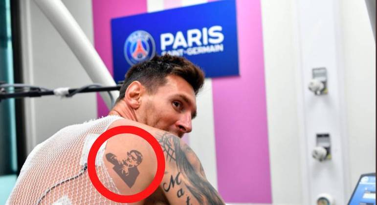 Messi tatuou imagem de Bolsonaro nas costas?
