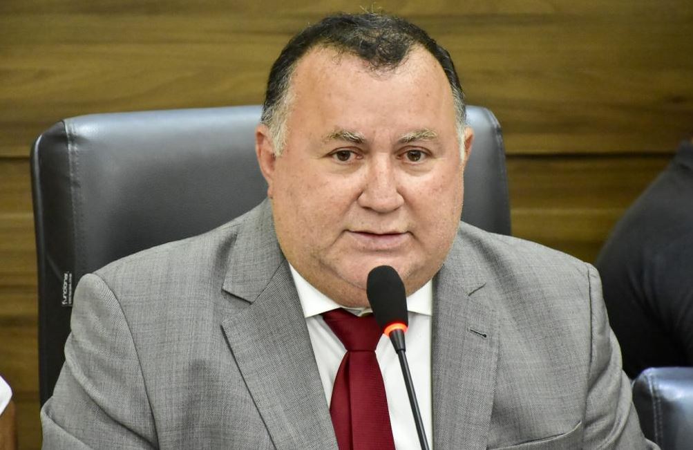 Deputado Dr. Bernardo deixa o MDB e assina a ficha de filiação ao PSDB