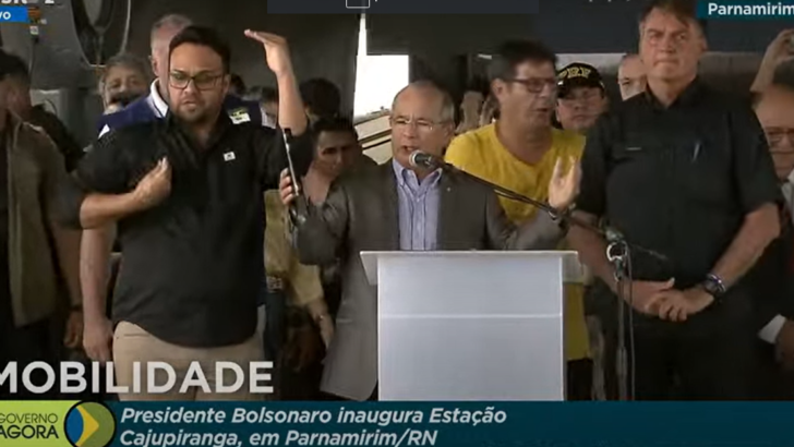 Bolsonaro chama cristão para fazer oração em evento no RN: "Vamos ...