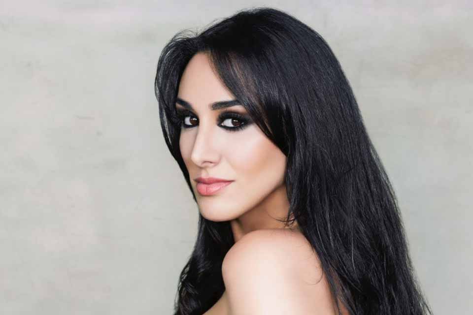 Marina Elali comemora 20 anos de carreira com show