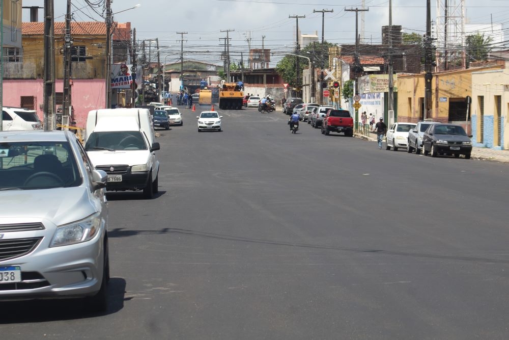 Programa Asfalto Novo em ruas e avenidas de toda Natal
