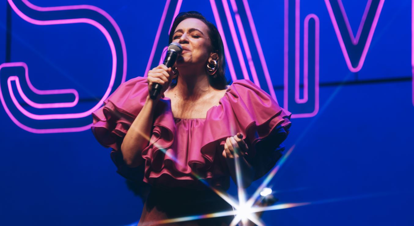 Roberta Sá comemora indicação ao Grammy Latino 2023