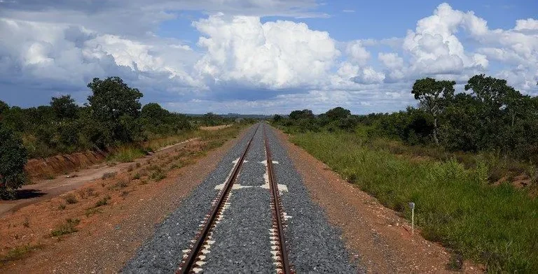 Brasil e China avançam em projeto de ferrovia para ligar o país ao Pacífico