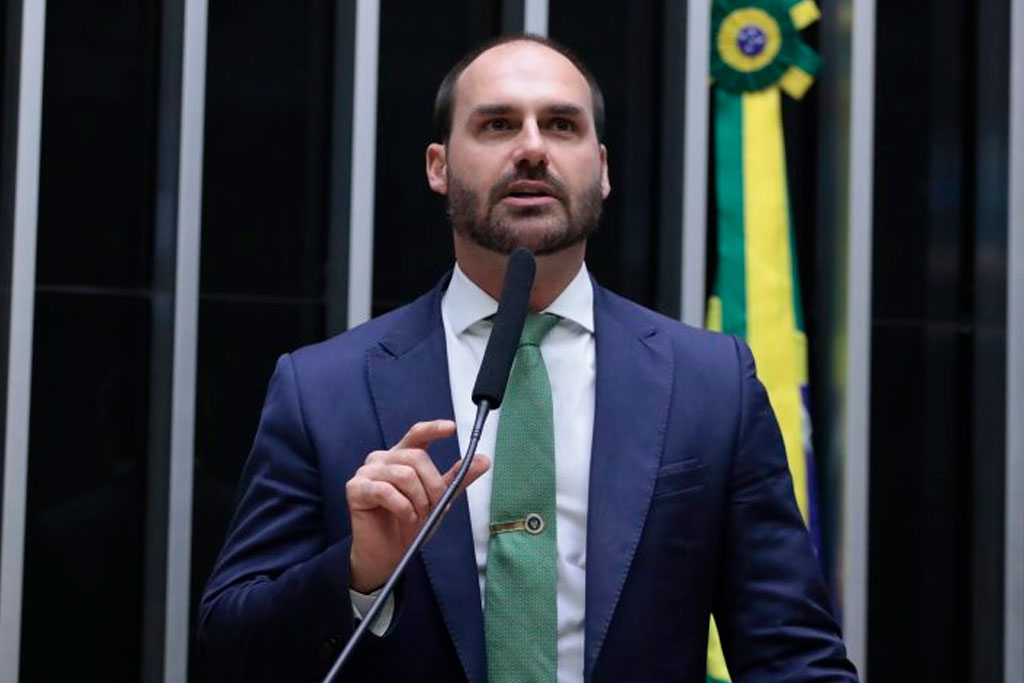 PF apura se Vorcaro bancou Eduardo